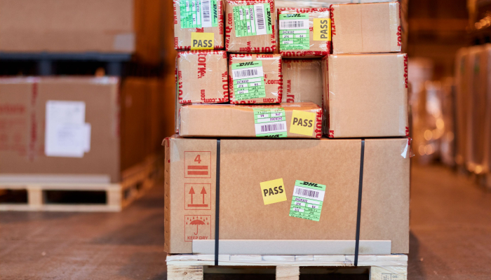 Packaging | DHL Express